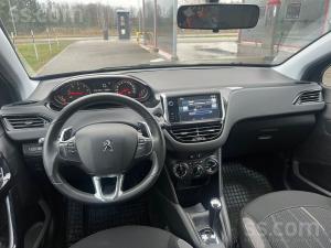 Blue Peugeot 208 2014 in Daugavpils, with an engine capacity of 1.40 L and mileage of 246 thousand km for 4450 €, photo 8 on AUTOMOTO.COM.LV