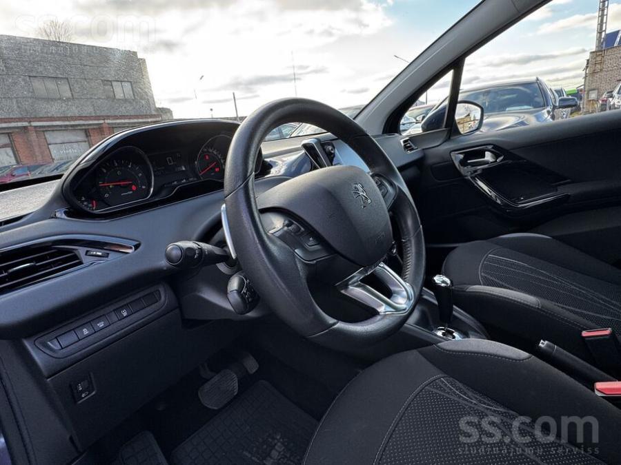 Zils Peugeot 208 2014 Daugavpils, ar dzinēja tilpumu 1.40 L un nobraukumu 0 tūkst. km par 4800 €, foto 17 vietnē AUTOMOTO.COM.LV