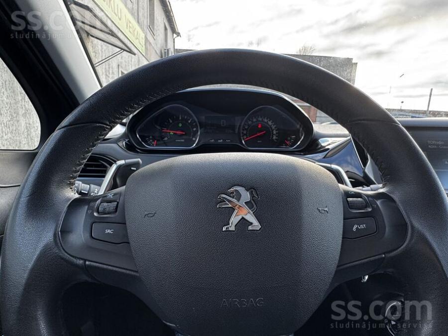 Zils Peugeot 208 2014 Daugavpils, ar dzinēja tilpumu 1.40 L un nobraukumu 0 tūkst. km par 4800 €, foto 18 vietnē AUTOMOTO.COM.LV