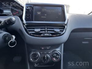 Zils Peugeot 208 2014 Daugavpils, ar dzinēja tilpumu 1.40 L un nobraukumu 0 tūkst. km par 4800 €, foto 20 vietnē AUTOMOTO.COM.LV