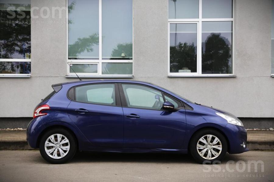 Zils Peugeot 208 2015 Rīga, ar dzinēja tilpumu 1.20 L un nobraukumu 191 tūkst. km par 3995 €, foto 4 vietnē AUTOMOTO.COM.LV