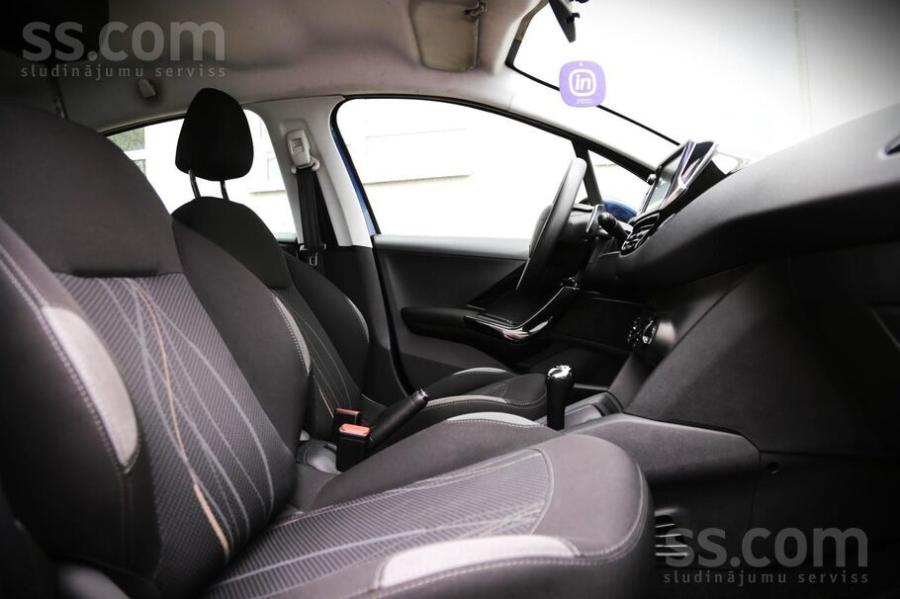 Zils Peugeot 208 2015 Rīga, ar dzinēja tilpumu 1.20 L un nobraukumu 191 tūkst. km par 3995 €, foto 13 vietnē AUTOMOTO.COM.LV