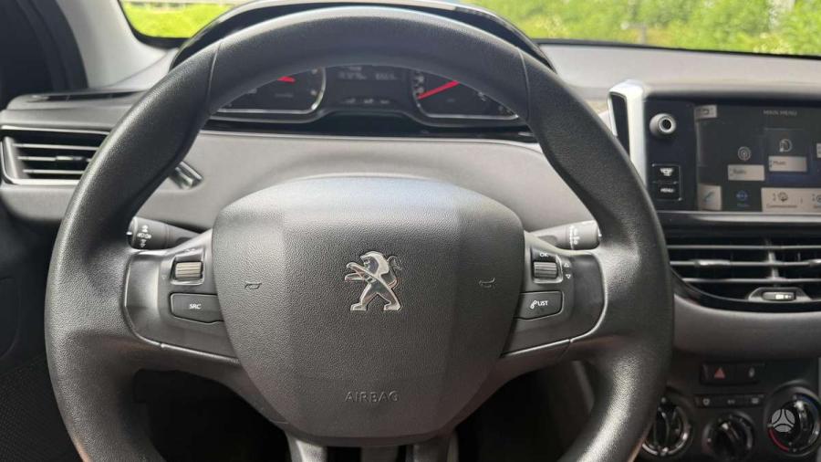 Blue Peugeot 208 2015 in Vilnius, with an engine capacity of 1.40 L and mileage of 158 thousand km for 2950 €, photo 13 on AUTOMOTO.COM.LV