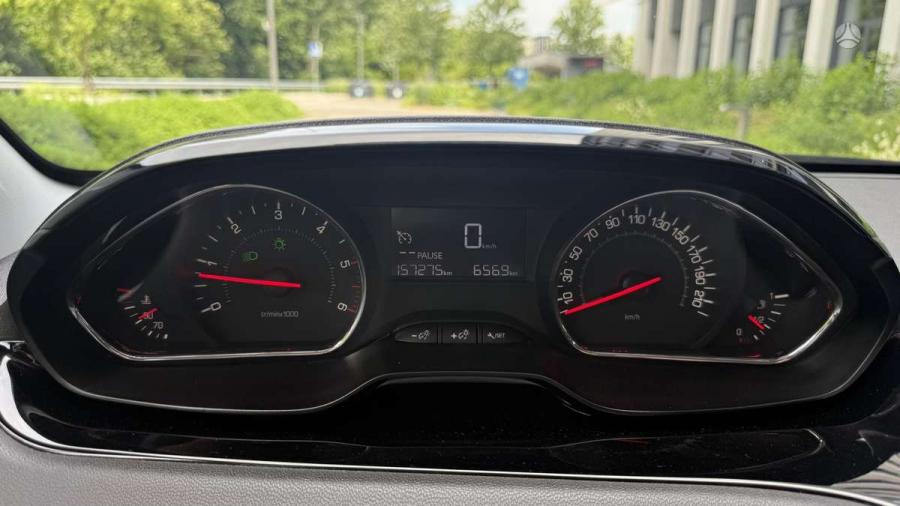 Blue Peugeot 208 2015 in Vilnius, with an engine capacity of 1.40 L and mileage of 158 thousand km for 2950 €, photo 15 on AUTOMOTO.COM.LV