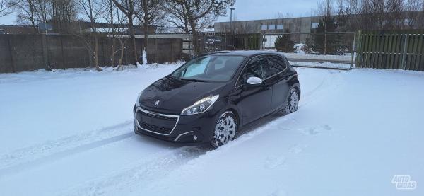 Blue Peugeot 208 2016 in Telschi, with an engine capacity of 1.60 L and mileage of 168 thousand km for 4500 €, photo 1 on AUTOMOTO.COM.LV