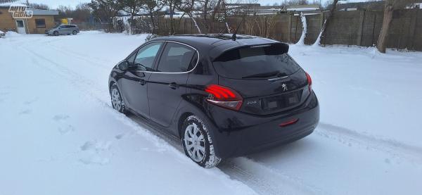 Blue Peugeot 208 2016 in Telschi, with an engine capacity of 1.60 L and mileage of 168 thousand km for 4500 €, photo 7 on AUTOMOTO.COM.LV