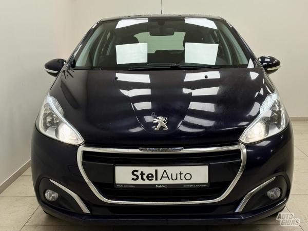 Blue Peugeot 208 2017 in Vilnius, with an engine capacity of 1.60 L and mileage of 236 thousand km for 5445 €, photo 3 on AUTOMOTO.COM.LV