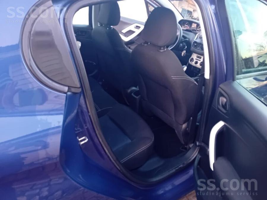 Zils Peugeot 208 2018 Rīga, ar dzinēja tilpumu 1.20 L un nobraukumu 112 tūkst. km par 5757 €, foto 26 vietnē AUTOMOTO.COM.LV