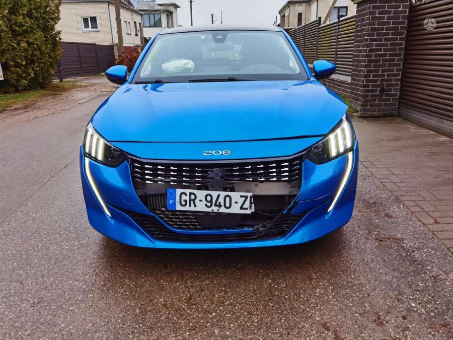 Blue Peugeot 208 2020 in Kaunas, with an engine capacity of 1.20 L and mileage of 71 thousand km for 6200 €, photo 9 on AUTOMOTO.COM.LV