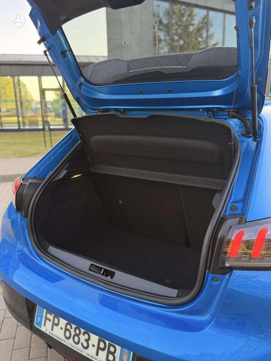 Zils Peugeot 208 2020 Tauragė, ar dzinēja tilpumu 1.20 L un nobraukumu 116 tūkst. km par 13800 €, foto 15 vietnē AUTOMOTO.COM.LV