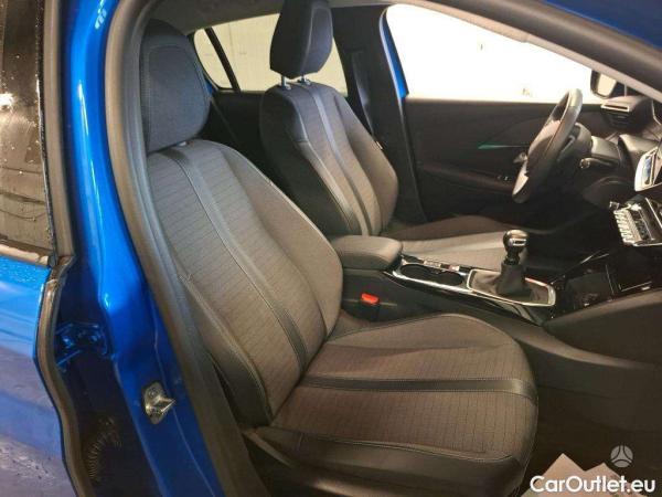 Blue Peugeot 208 2021 in Vilnius, with an engine capacity of 1.20 L and mileage of 108 thousand km for 10769 €, photo 5 on AUTOMOTO.COM.LV