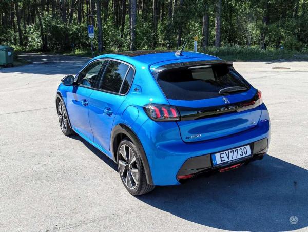 Blue Peugeot 208 2021 in Kaunas, with an engine capacity of 0.00 L and mileage of 95 thousand km for 10000 €, photo 6 on AUTOMOTO.COM.LV