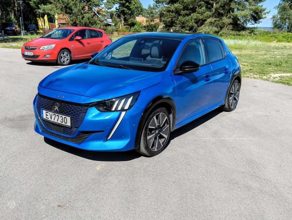 Blue Peugeot 208 2021 in Kaunas, with an engine capacity of 0.00 L and mileage of 95 thousand km for 10000 €, photo 8 on AUTOMOTO.COM.LV