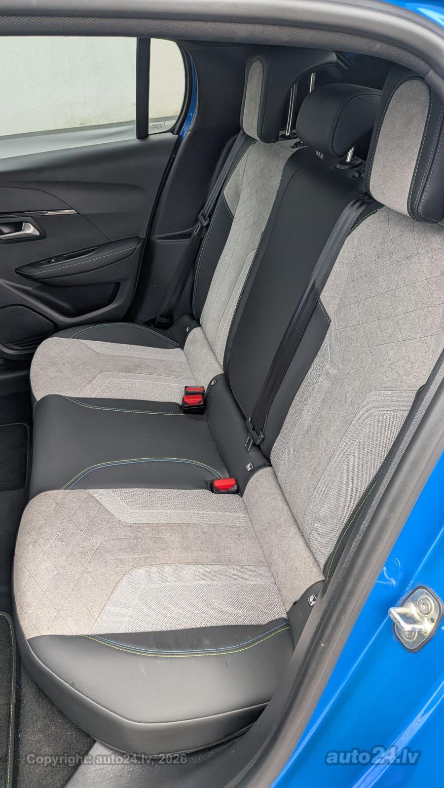 Blue Peugeot 208 2021 in Tallinn, with an engine capacity of 0.00 L and mileage of 74 thousand km for 14900 €, photo 12 on AUTOMOTO.COM.LV