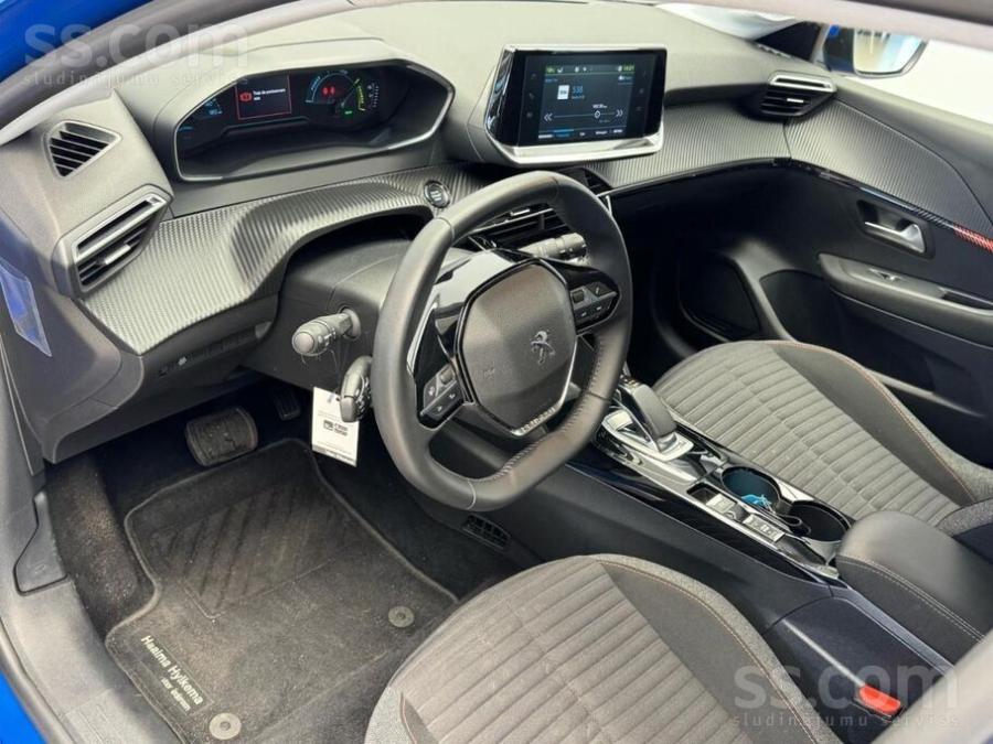 Blue Peugeot 208 2022 in Riga, with an engine capacity of 1.20 L and mileage of 72 thousand km for 16990 €, photo 4 on AUTOMOTO.COM.LV