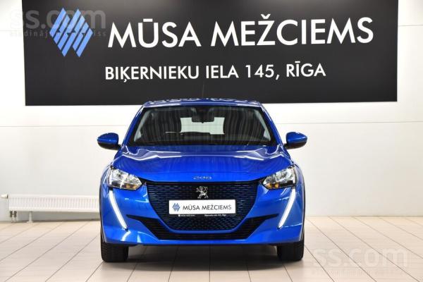 Blue Peugeot 208 2022 in Riga, with an engine capacity of 1.20 L and mileage of 72 thousand km for 16990 €, photo 2 on AUTOMOTO.COM.LV
