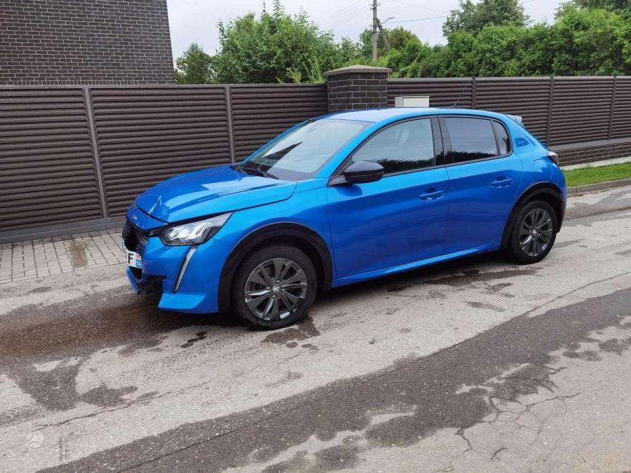 Zils Peugeot 208 2022 Kauņa, ar dzinēja tilpumu 0.00 L un nobraukumu 47 tūkst. km par 7400 €, foto 18 vietnē AUTOMOTO.COM.LV