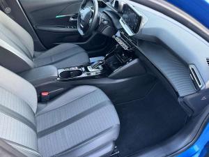 Blue Peugeot 208 2022 in Marijampole, with an engine capacity of 1.20 L and mileage of 90 thousand km for 10890 €, photo 22 on AUTOMOTO.COM.LV