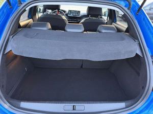 Blue Peugeot 208 2022 in Marijampole, with an engine capacity of 1.20 L and mileage of 90 thousand km for 10890 €, photo 28 on AUTOMOTO.COM.LV