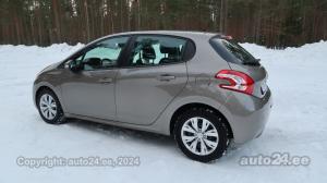 Brown Peugeot 208 2012 in Tallinn, with an engine capacity of 1.40 L and mileage of 158 thousand km for 5200 €, photo 4 on AUTOMOTO.COM.LV