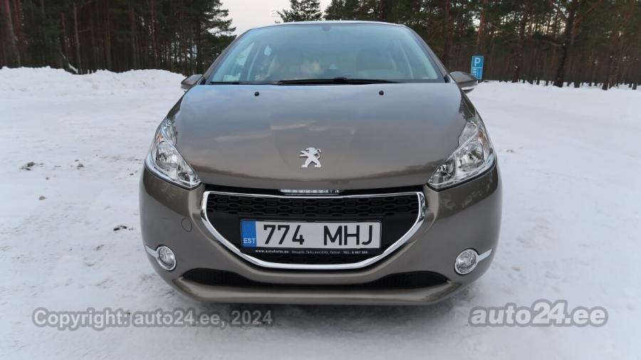 Brown Peugeot 208 2012 in Tallinn, with an engine capacity of 1.40 L and mileage of 158 thousand km for 5200 €, photo 9 on AUTOMOTO.COM.LV