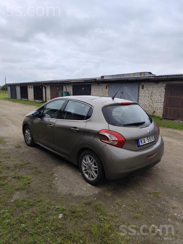 Brūns Peugeot 208 2012 Limbaži, ar dzinēja tilpumu 1.60 L un nobraukumu 100 tūkst. km par 3500 €, foto 4 vietnē AUTOMOTO.COM.LV