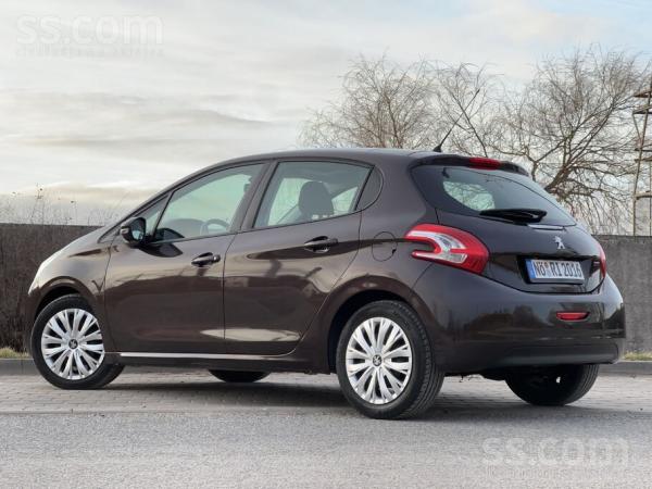 Brūns Peugeot 208 2013 Jelgava, ar dzinēja tilpumu 1.20 L un nobraukumu 165 tūkst. km par 3500 €, foto 4 vietnē AUTOMOTO.COM.LV