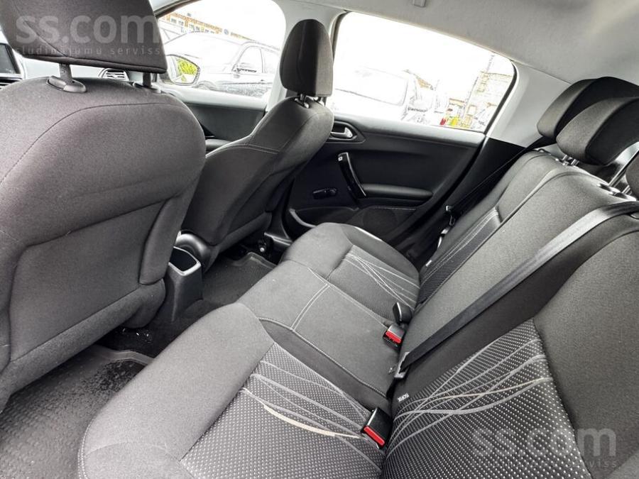 Brūns Peugeot 208 2013 Daugavpils, ar dzinēja tilpumu 1.20 L un nobraukumu 0 tūkst. km par 3800 €, foto 26 vietnē AUTOMOTO.COM.LV