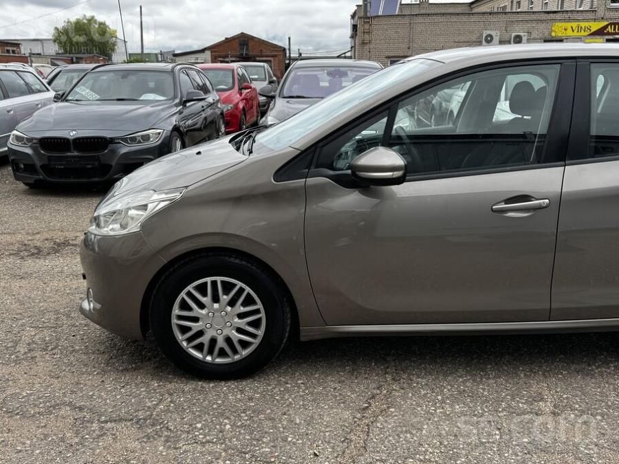 Brūns Peugeot 208 2013 Daugavpils, ar dzinēja tilpumu 1.20 L un nobraukumu 0 tūkst. km par 3800 €, foto 8 vietnē AUTOMOTO.COM.LV