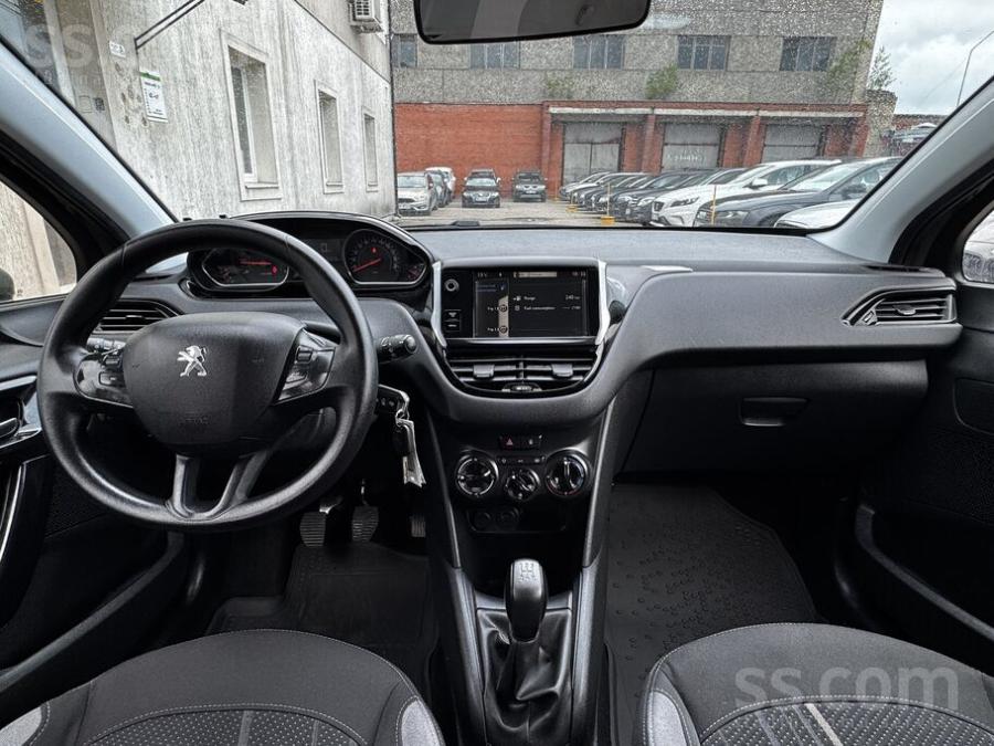 Brūns Peugeot 208 2013 Daugavpils, ar dzinēja tilpumu 1.20 L un nobraukumu 0 tūkst. km par 3800 €, foto 14 vietnē AUTOMOTO.COM.LV