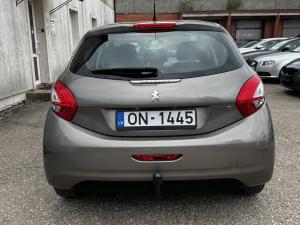 Brown Peugeot 208 2013 in Daugavpils, with an engine capacity of 1.20 L and mileage of 186 thousand km for 3800 €, photo 6 on AUTOMOTO.COM.LV