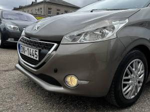 Brown Peugeot 208 2013 in Daugavpils, with an engine capacity of 1.20 L and mileage of 186 thousand km for 3800 €, photo 9 on AUTOMOTO.COM.LV