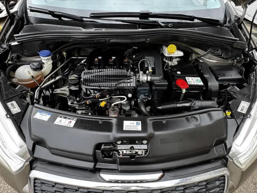 Brown Peugeot 208 2013 in Daugavpils, with an engine capacity of 1.20 L and mileage of 186 thousand km for 3800 €, photo 28 on AUTOMOTO.COM.LV