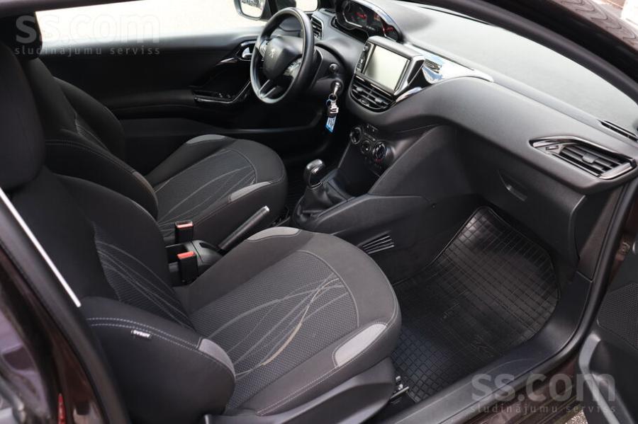Brūns Peugeot 208 2013 Valmiera, ar dzinēja tilpumu 1.20 L un nobraukumu 170 tūkst. km par 3750 €, foto 6 vietnē AUTOMOTO.COM.LV