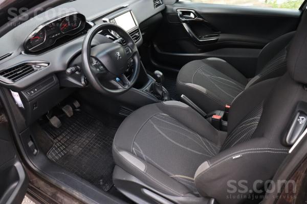 Brūns Peugeot 208 2013 Valmiera, ar dzinēja tilpumu 1.20 L un nobraukumu 170 tūkst. km par 3750 €, foto 8 vietnē AUTOMOTO.COM.LV