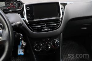 Brūns Peugeot 208 2013 Valmiera, ar dzinēja tilpumu 1.20 L un nobraukumu 170 tūkst. km par 3750 €, foto 11 vietnē AUTOMOTO.COM.LV