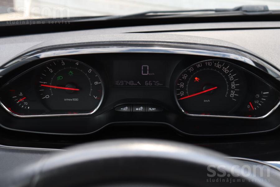 Brūns Peugeot 208 2013 Valmiera, ar dzinēja tilpumu 1.20 L un nobraukumu 170 tūkst. km par 3750 €, foto 19 vietnē AUTOMOTO.COM.LV