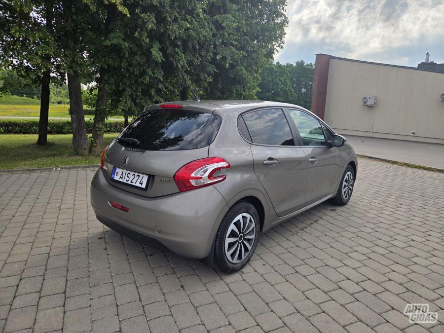 Brūns Peugeot 208 2013 Kauņa, ar dzinēja tilpumu 1.20 L un nobraukumu 143 tūkst. km par 3300 €, foto 4 vietnē AUTOMOTO.COM.LV