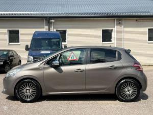 Brown Peugeot 208 2014 in Trakai, with an engine capacity of 1.56 L and mileage of 209 thousand km for 2500 €, photo 9 on AUTOMOTO.COM.LV
