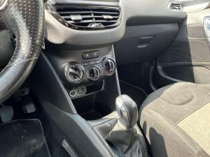 Brown Peugeot 208 2014 in Trakai, with an engine capacity of 1.56 L and mileage of 209 thousand km for 2500 €, photo 15 on AUTOMOTO.COM.LV