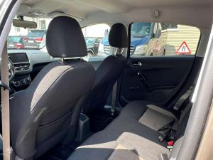 Brown Peugeot 208 2014 in Trakai, with an engine capacity of 1.56 L and mileage of 209 thousand km for 2500 €, photo 18 on AUTOMOTO.COM.LV