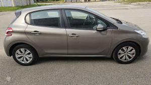 Brown Peugeot 208 2014 in Rokiskis, with an engine capacity of 1.20 L and mileage of 60 thousand km for 4100 €, photo 5 on AUTOMOTO.COM.LV