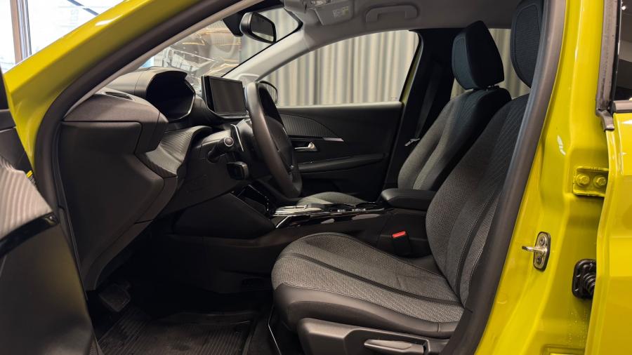 Zaļš Peugeot 208 2024 Rīga, ar dzinēja tilpumu 1.20 L un nobraukumu 20 tūkst. km par 18990 €, foto 8 vietnē AUTOMOTO.COM.LV