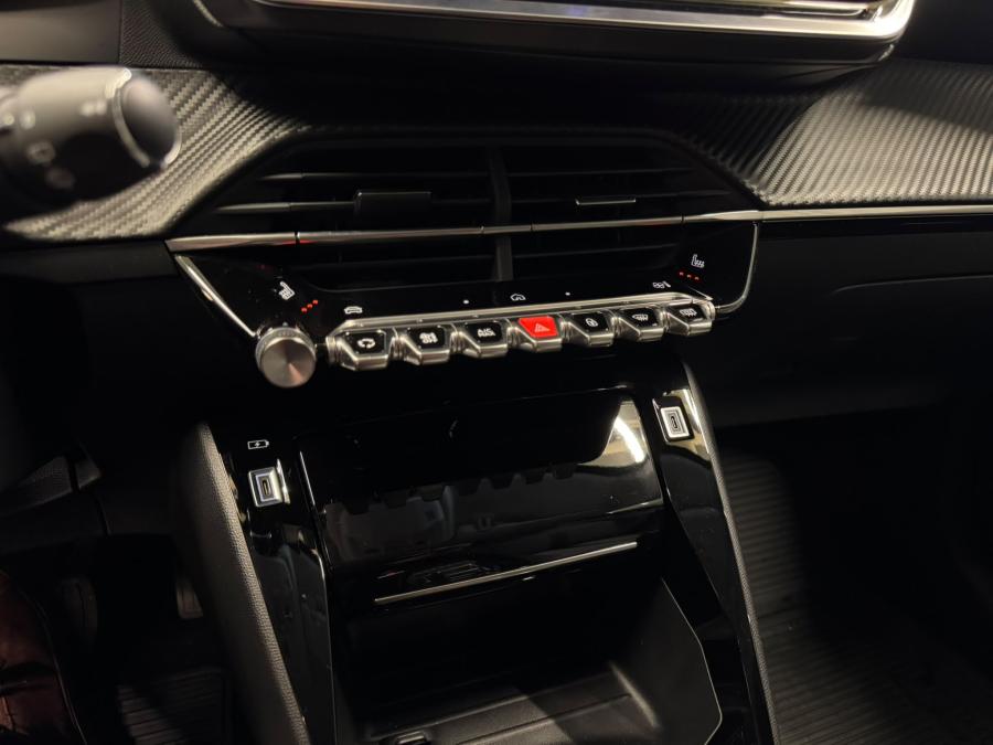 Zaļš Peugeot 208 2024 Rīga, ar dzinēja tilpumu 1.20 L un nobraukumu 20 tūkst. km par 18990 €, foto 13 vietnē AUTOMOTO.COM.LV