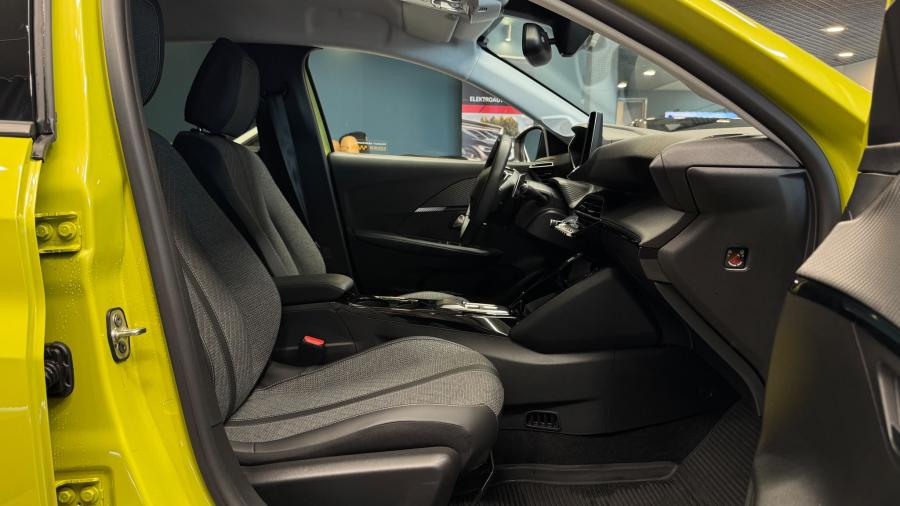 Zaļš Peugeot 208 2024 Rīga, ar dzinēja tilpumu 1.20 L un nobraukumu 20 tūkst. km par 18990 €, foto 20 vietnē AUTOMOTO.COM.LV