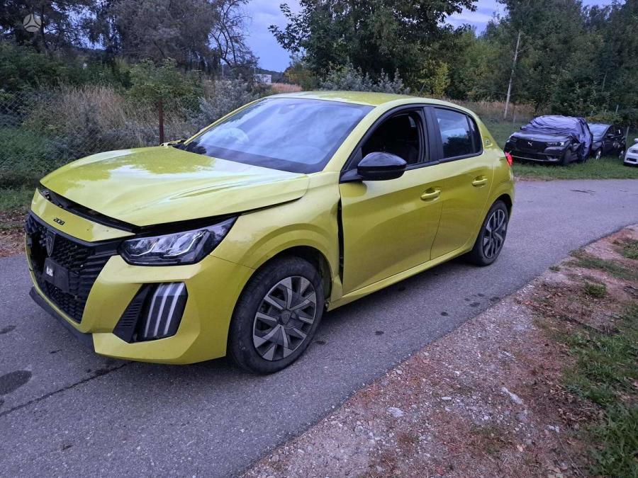 Zaļš Peugeot 208 2024 Kauņa, ar dzinēja tilpumu 0.00 L un nobraukumu 30 tūkst. km par 9200 €, foto 1 vietnē AUTOMOTO.COM.LV