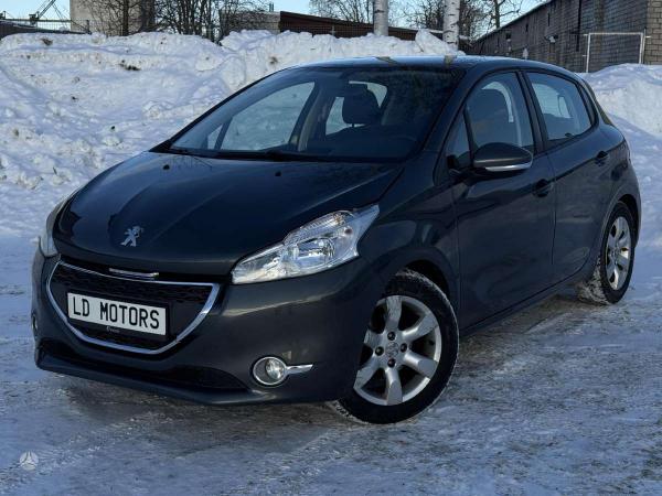 Pelēks Peugeot 208 2012 Viļņa, ar dzinēja tilpumu 1.40 L un nobraukumu 252 tūkst. km par 4590 €, foto 1 vietnē AUTOMOTO.COM.LV