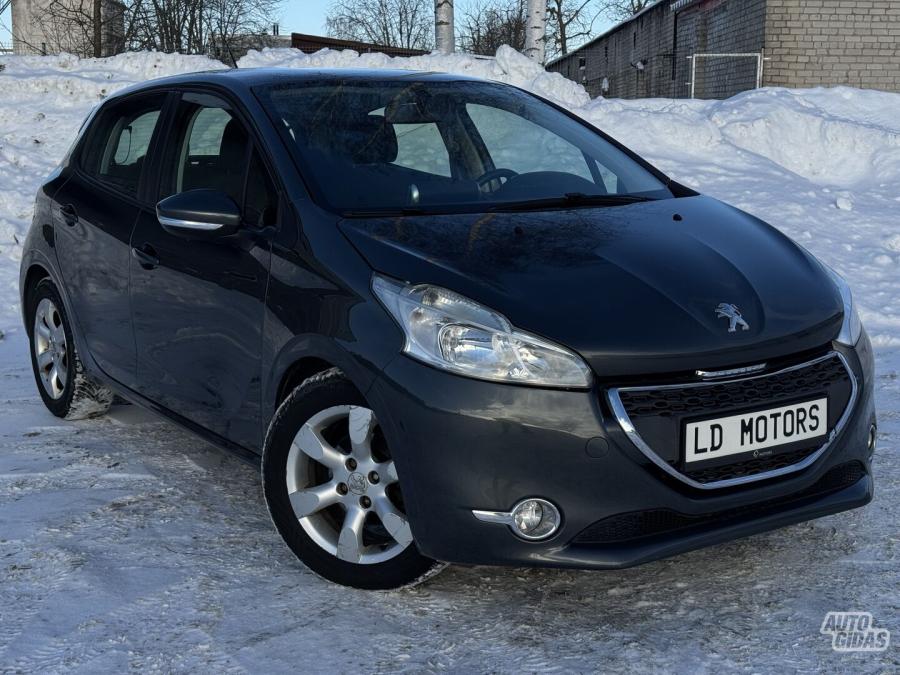 Pelēks Peugeot 208 2012 Viļņa, ar dzinēja tilpumu 1.40 L un nobraukumu 252 tūkst. km par 4290 €, foto 7 vietnē AUTOMOTO.COM.LV
