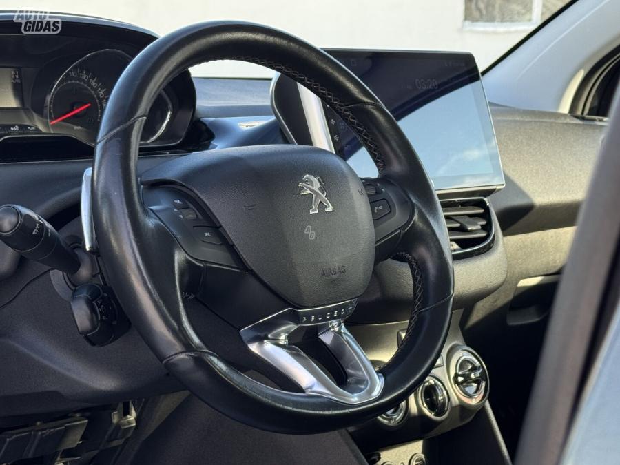 Pelēks Peugeot 208 2012 Viļņa, ar dzinēja tilpumu 1.40 L un nobraukumu 252 tūkst. km par 4290 €, foto 13 vietnē AUTOMOTO.COM.LV