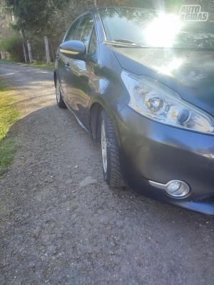Pelēks Peugeot 208 2012 Šauļi, ar dzinēja tilpumu 1.60 L un nobraukumu 138 tūkst. km par 2500 €, foto 4 vietnē AUTOMOTO.COM.LV